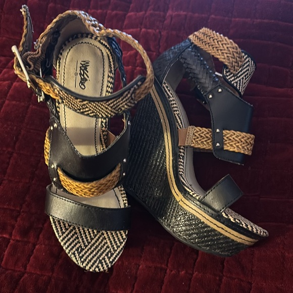 Mossimo Supply Co. | Shoes | New Super Sexy Fun Mossimo Platform ...